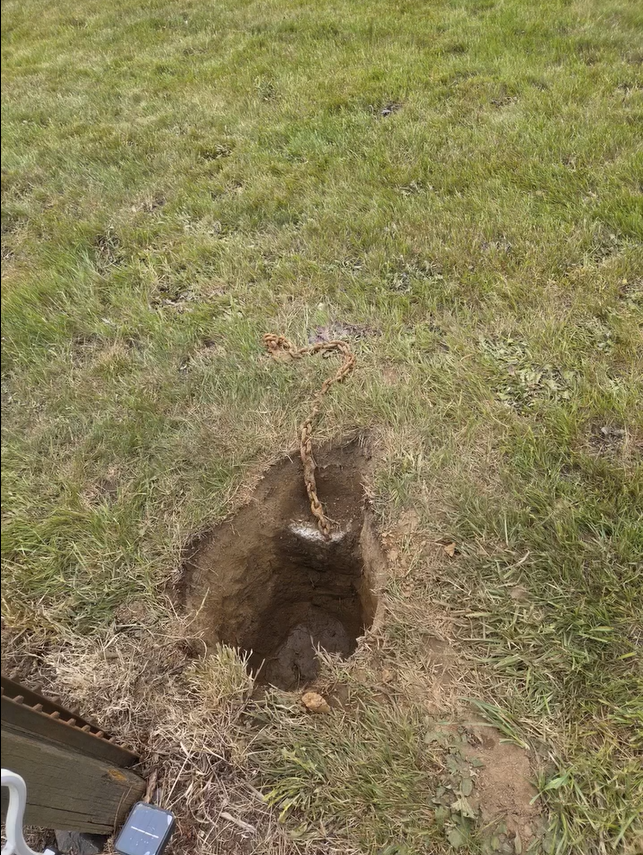 I Found a Chain Buried Under My Mailbox – Here’s What Happened - About ...
